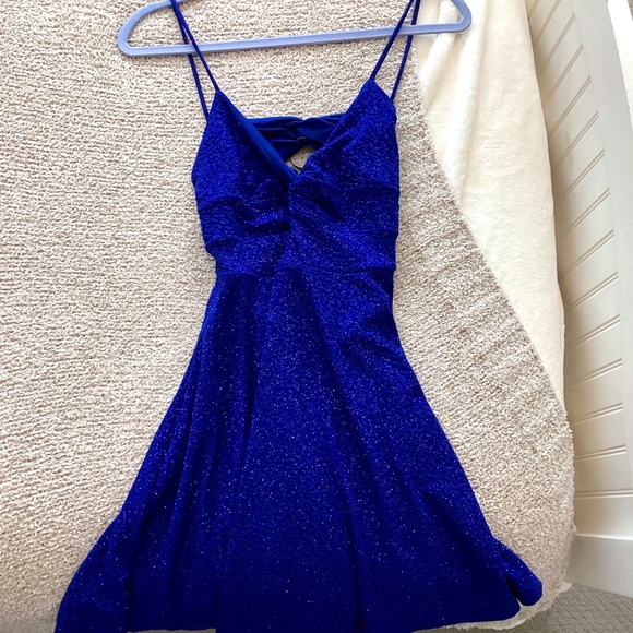 Windsor | Dresses | Windsor Shimmery Blue Mini Length Dress | Poshmark